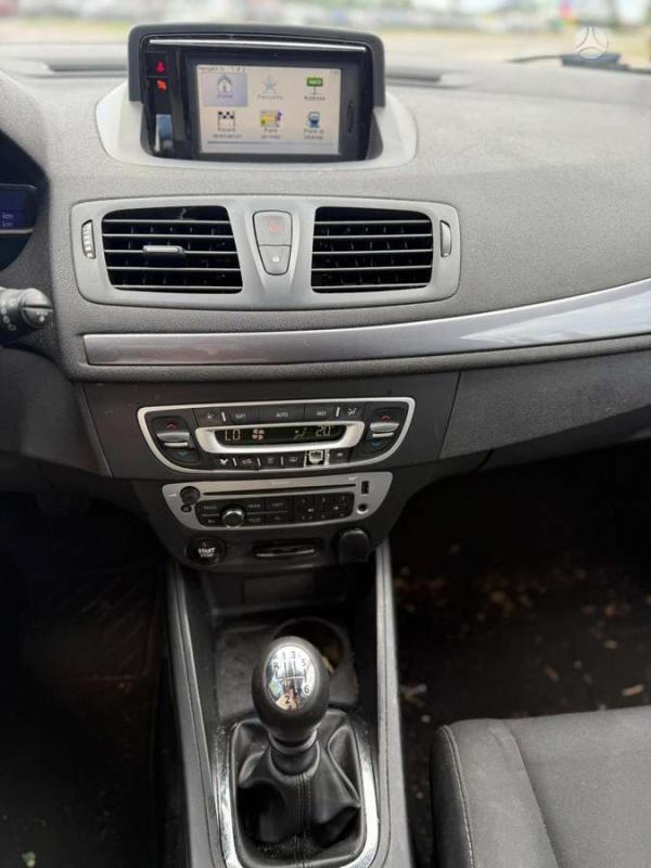 Black Renault Megane 2015 in Taurage, with an engine capacity of 1.46 L and mileage of 257 thousand km for 2800 €, photo 6 on AUTOMOTO.COM.LV
