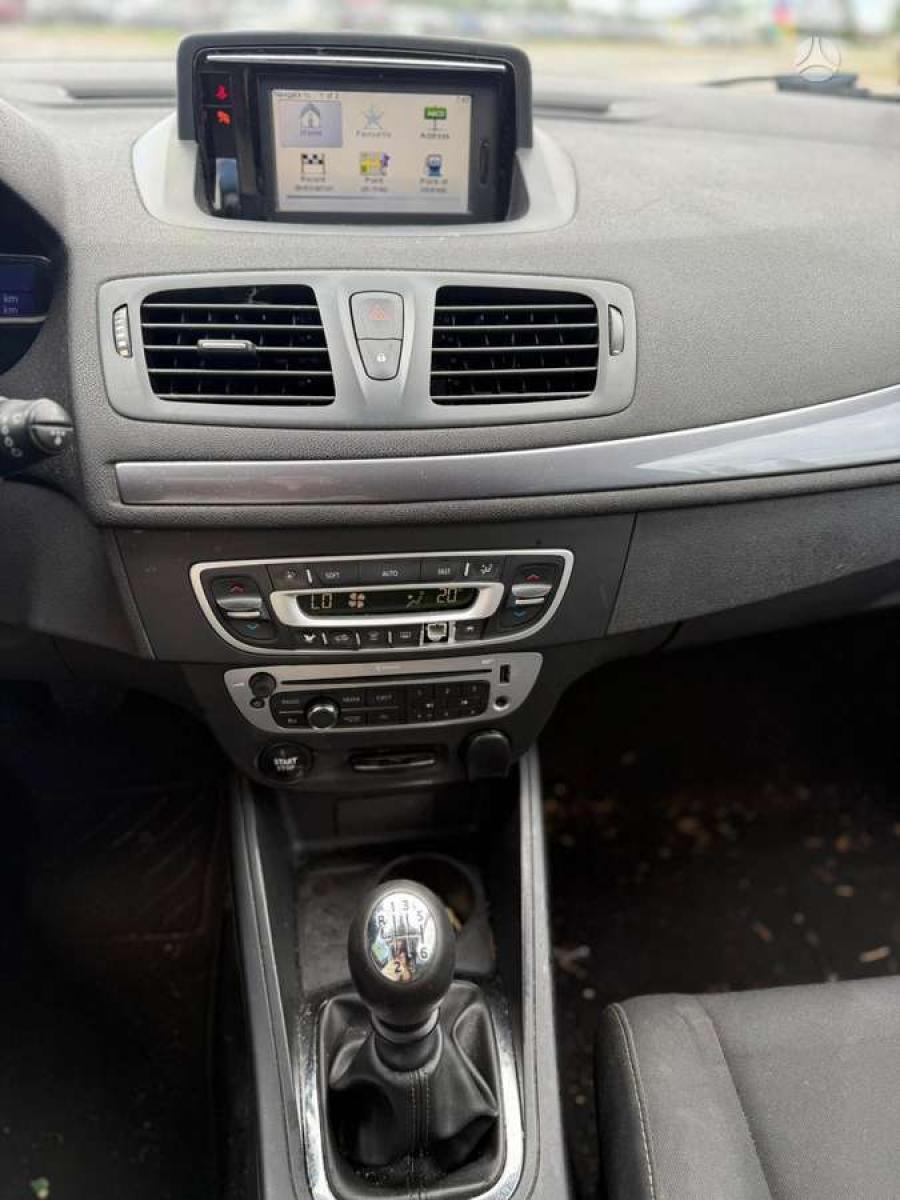 Melns Renault Megane 2015 Tauragė, ar dzinēja tilpumu 1.46 L un nobraukumu 257 tūkst. km par 2800 €, foto 7 vietnē AUTOMOTO.COM.LV