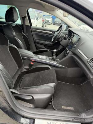 Melns Renault Megane 2015 Tauragė, ar dzinēja tilpumu 1.46 L un nobraukumu 217 tūkst. km par 6300 €, foto 19 vietnē AUTOMOTO.COM.LV