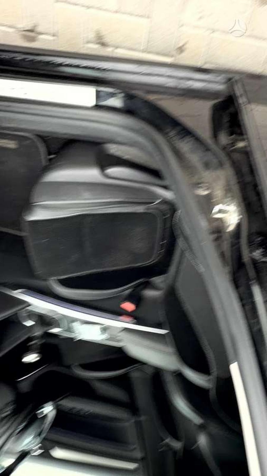 Melns Renault Megane 2015 Tauragė, ar dzinēja tilpumu 1.46 L un nobraukumu 217 tūkst. km par 6300 €, foto 20 vietnē AUTOMOTO.COM.LV