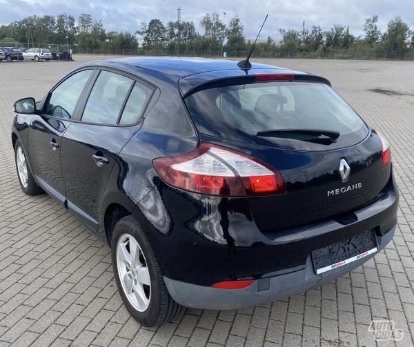 Black Renault Megane 2015 in Marijampole, with an engine capacity of 1.60 L and mileage of 96 thousand km for 4800 €, photo 10 on AUTOMOTO.COM.LV