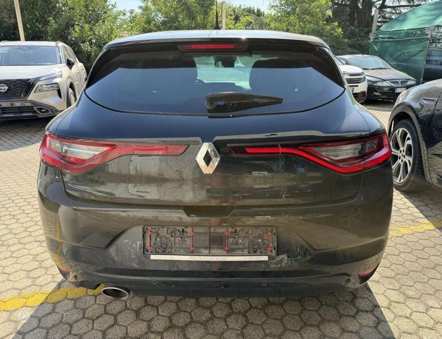 Melns Renault Megane 2016 Šauļi, ar dzinēja tilpumu 1.46 L un nobraukumu 144 tūkst. km par 5700 €, foto 5 vietnē AUTOMOTO.COM.LV