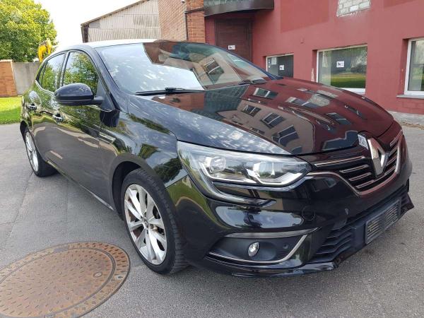 Black Renault Megane 2016 in Siauliai, with an engine capacity of 1.46 L and mileage of 144 thousand km for 5450 €, photo 2 on AUTOMOTO.COM.LV