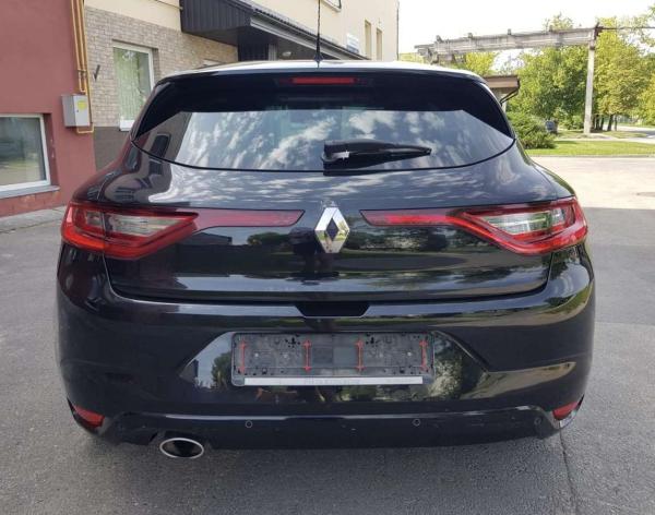 Black Renault Megane 2016 in Siauliai, with an engine capacity of 1.46 L and mileage of 144 thousand km for 5450 €, photo 4 on AUTOMOTO.COM.LV