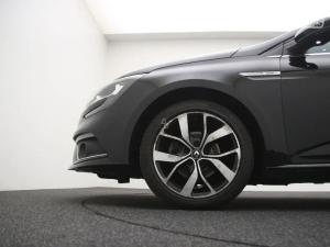 Black Renault Megane 2018 in Vilnius, with an engine capacity of 1.50 L and mileage of 200 thousand km for 9499 €, photo 27 on AUTOMOTO.COM.LV