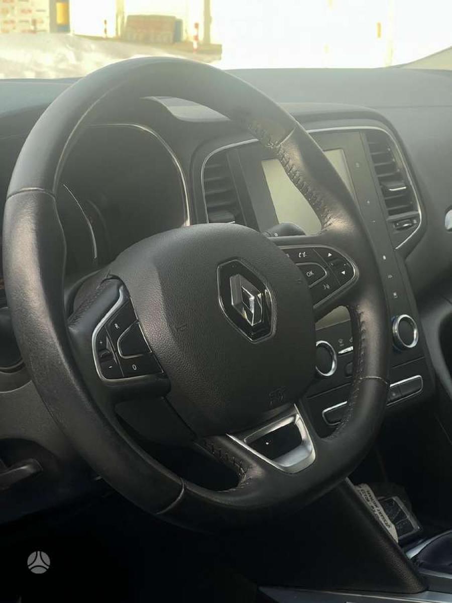 Black Renault Megane 2019 in Taurage, with an engine capacity of 1.20 L and mileage of 60 thousand km for 7700 €, photo 11 on AUTOMOTO.COM.LV