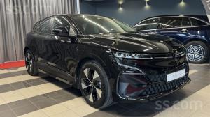 Black Renault Megane 2022 in Riga, with an engine capacity of 1.60 L and mileage of 104 thousand km for 20990 €, photo 4 on AUTOMOTO.COM.LV