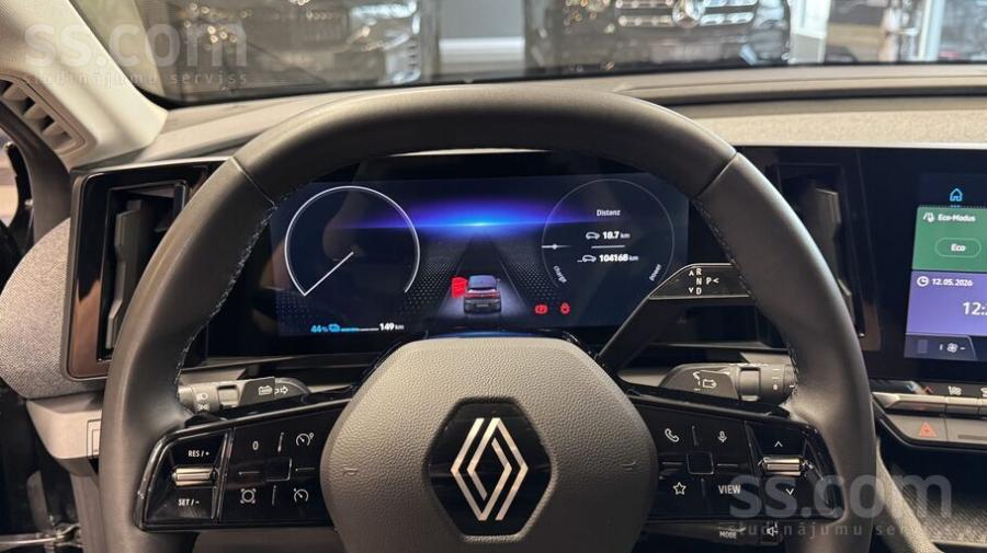 Black Renault Megane 2022 in Riga, with an engine capacity of 1.60 L and mileage of 104 thousand km for 20990 €, photo 20 on AUTOMOTO.COM.LV