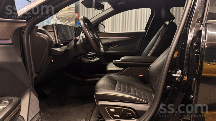 Melns Renault Megane 2022 Rīga, ar dzinēja tilpumu 1.50 L un nobraukumu 66 tūkst. km par 23990 €, foto 9 vietnē AUTOMOTO.COM.LV