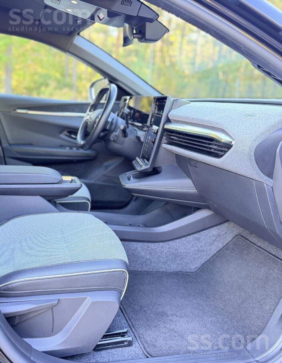 Melns Renault Megane 2023 Jūrmala, ar dzinēja tilpumu 1.20 L un nobraukumu 31 tūkst. km par 23900 €, foto 13 vietnē AUTOMOTO.COM.LV