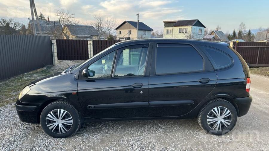 Black Renault Megane 2003 in Rezekne, with an engine capacity of 1.90 L and mileage of 365 thousand km for 2899 €, photo 2 on AUTOMOTO.COM.LV