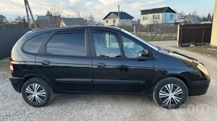 Black Renault Megane 2003 in Rezekne, with an engine capacity of 1.90 L and mileage of 365 thousand km for 2899 €, photo 5 on AUTOMOTO.COM.LV