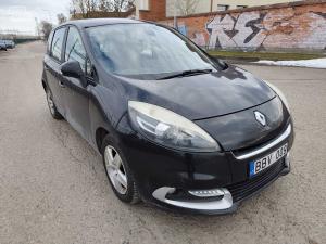 Melns Renault Megane 2012 Šauļi, ar dzinēja tilpumu 1.50 L un nobraukumu 391 tūkst. km par 2350 €, foto 4 vietnē AUTOMOTO.COM.LV
