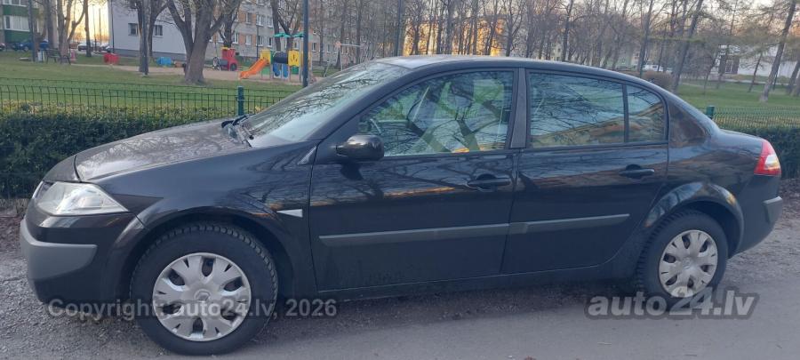 Black Renault Megane 2009 in Tallinn, with an engine capacity of 1.60 L and mileage of 194 thousand km for 1700 €, photo 1 on AUTOMOTO.COM.LV