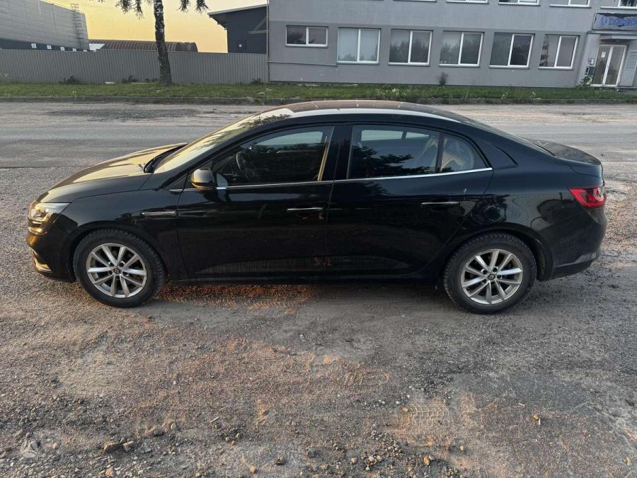 Melns Renault Megane 2017 Viļņa, ar dzinēja tilpumu 1.60 L un nobraukumu 130 tūkst. km par 6500 €, foto 3 vietnē AUTOMOTO.COM.LV