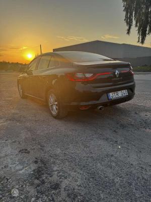 Melns Renault Megane 2017 Viļņa, ar dzinēja tilpumu 1.60 L un nobraukumu 130 tūkst. km par 6500 €, foto 4 vietnē AUTOMOTO.COM.LV