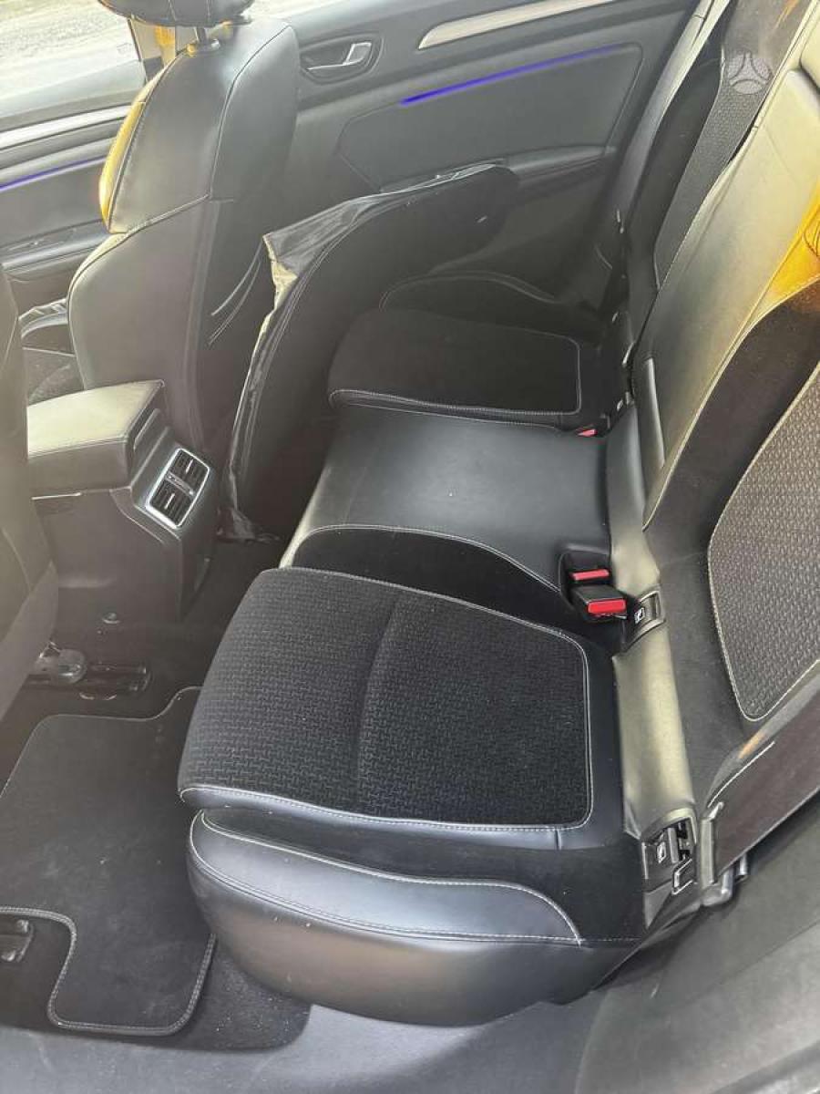 Melns Renault Megane 2017 Viļņa, ar dzinēja tilpumu 1.60 L un nobraukumu 130 tūkst. km par 6500 €, foto 8 vietnē AUTOMOTO.COM.LV