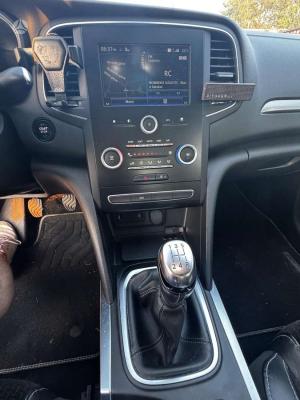 Melns Renault Megane 2017 Viļņa, ar dzinēja tilpumu 1.60 L un nobraukumu 130 tūkst. km par 6500 €, foto 11 vietnē AUTOMOTO.COM.LV