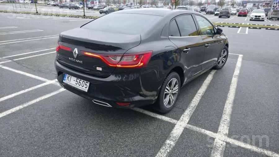 Black Renault Megane 2021 in Riga, with an engine capacity of 1.30 L and mileage of 74 thousand km for 15600 €, photo 3 on AUTOMOTO.COM.LV