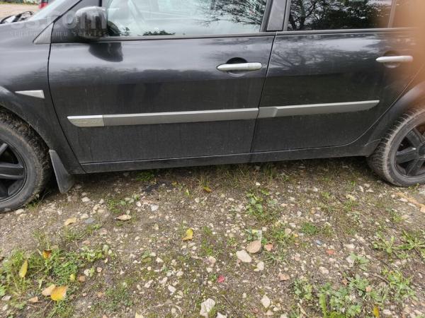 Melns Renault Megane 2004 Jūrmala, ar dzinēja tilpumu 2.00 L un nobraukumu 345 tūkst. km par 753 €, foto 3 vietnē AUTOMOTO.COM.LV