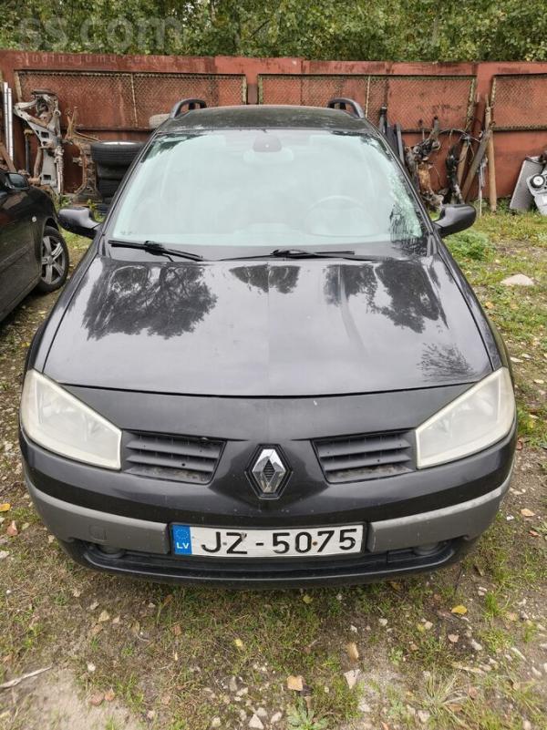 Black Renault Megane 2004 in Jurmala, with an engine capacity of 2.00 L and mileage of 345 thousand km for 753 €, photo 7 on AUTOMOTO.COM.LV