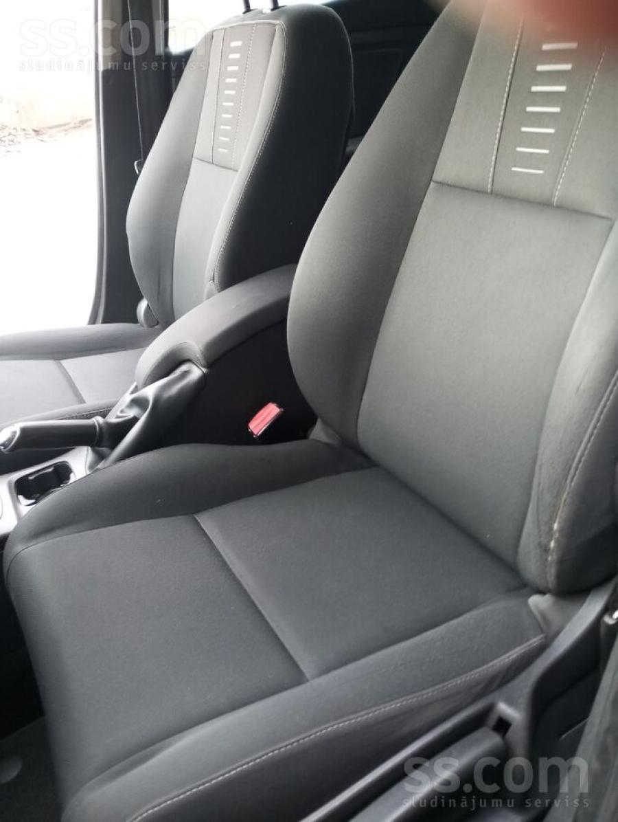 Black Renault Megane 2009 in Daugavpils, with an engine capacity of 1.90 L and mileage of 252 thousand km for 2850 €, photo 3 on AUTOMOTO.COM.LV