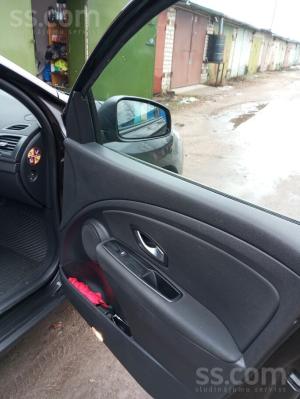 Black Renault Megane 2009 in Daugavpils, with an engine capacity of 1.90 L and mileage of 252 thousand km for 2850 €, photo 13 on AUTOMOTO.COM.LV