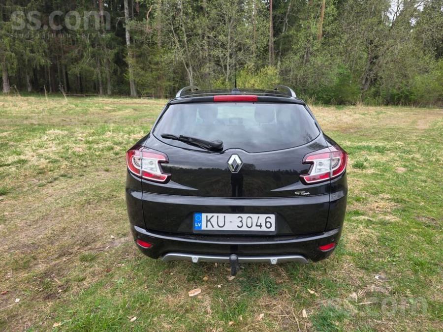 Black Renault Megane 2010 in Ogre, with an engine capacity of 1.90 L and mileage of 405 thousand km for 2500 €, photo 8 on AUTOMOTO.COM.LV
