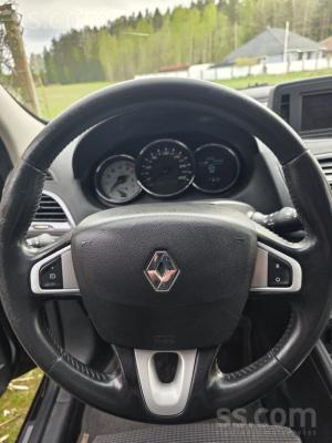 Black Renault Megane 2010 in Ogre, with an engine capacity of 1.90 L and mileage of 405 thousand km for 2500 €, photo 13 on AUTOMOTO.COM.LV