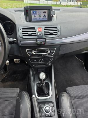 Black Renault Megane 2010 in Ogre, with an engine capacity of 1.90 L and mileage of 405 thousand km for 2500 €, photo 14 on AUTOMOTO.COM.LV