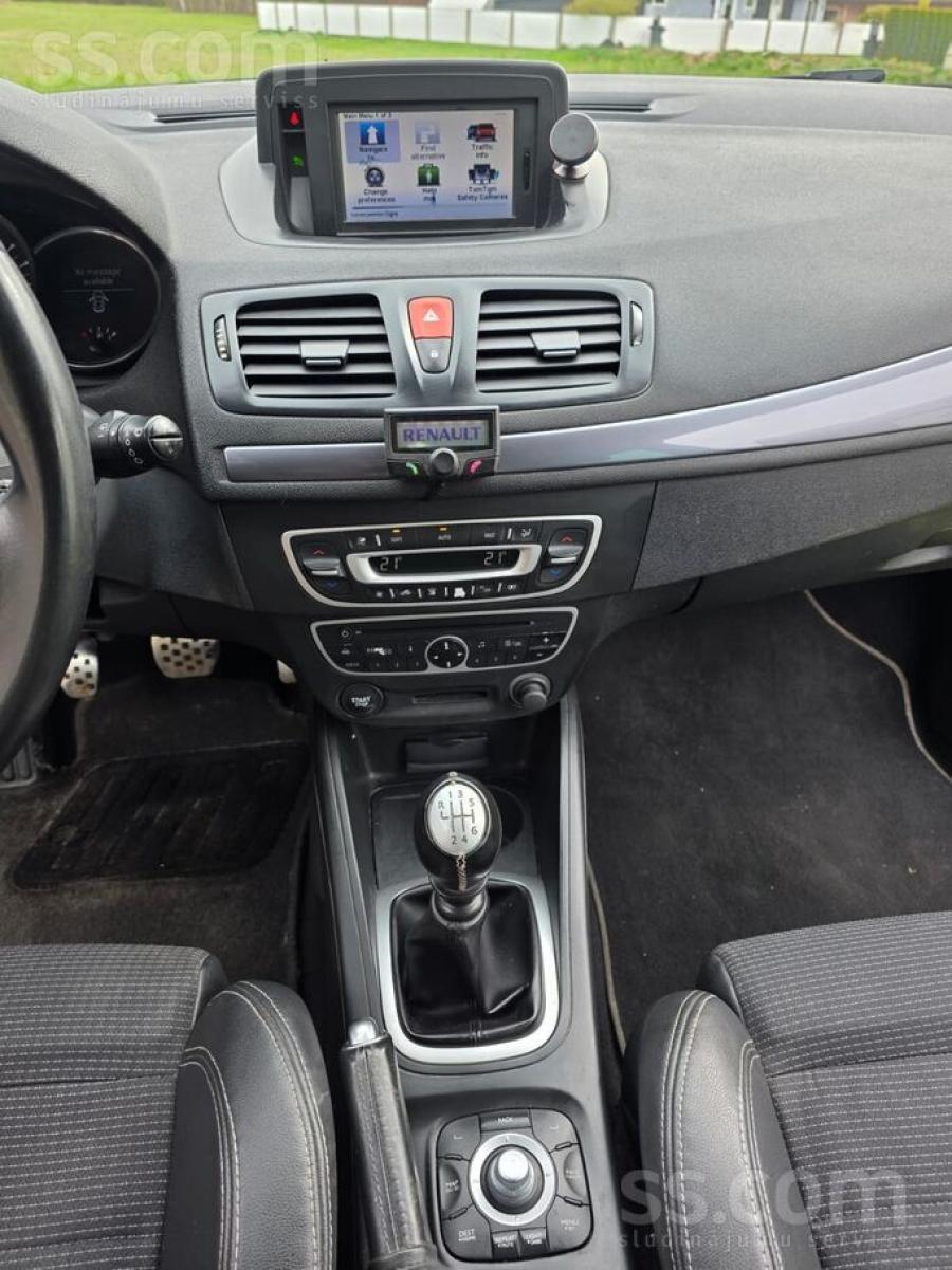 Black Renault Megane 2010 in Ogre, with an engine capacity of 1.90 L and mileage of 405 thousand km for 2500 €, photo 14 on AUTOMOTO.COM.LV