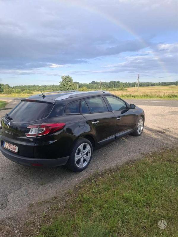 Melns Renault Megane 2010 Ignalina, ar dzinēja tilpumu 1.40 L un nobraukumu 227 tūkst. km par 2800 €, foto 4 vietnē AUTOMOTO.COM.LV