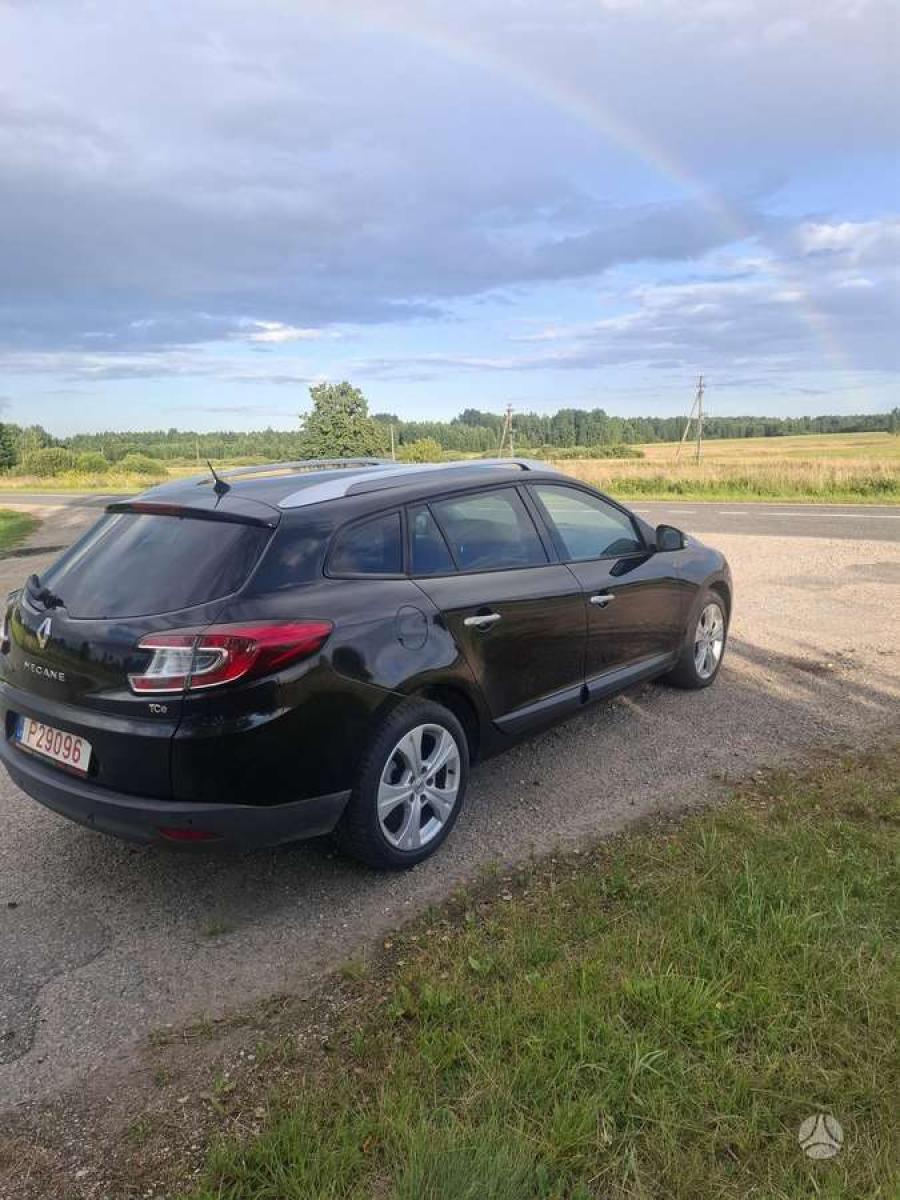 Melns Renault Megane 2010 Ignalina, ar dzinēja tilpumu 1.40 L un nobraukumu 227 tūkst. km par 2800 €, foto 5 vietnē AUTOMOTO.COM.LV