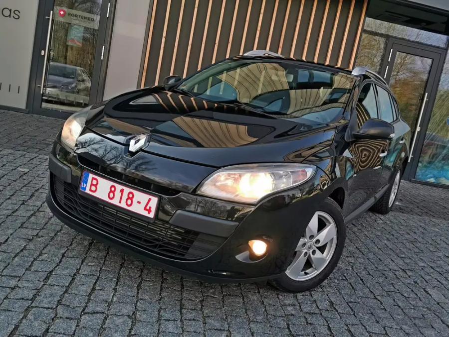 Black Renault Megane 2011 in Riga, with an engine capacity of 1.90 L and mileage of 298 thousand km for 2390 €, photo 1 on AUTOMOTO.COM.LV