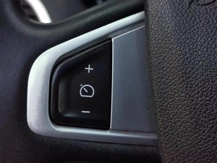 Black Renault Megane 2011 in Riga, with an engine capacity of 1.90 L and mileage of 298 thousand km for 2390 €, photo 12 on AUTOMOTO.COM.LV
