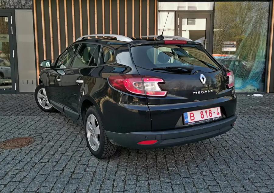 Black Renault Megane 2011 in Riga, with an engine capacity of 1.90 L and mileage of 298 thousand km for 2390 €, photo 21 on AUTOMOTO.COM.LV