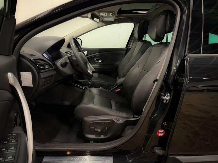 Melns Renault Megane 2011 Jūrmala, ar dzinēja tilpumu 1.40 L un nobraukumu 237 tūkst. km par 4695 €, foto 22 vietnē AUTOMOTO.COM.LV