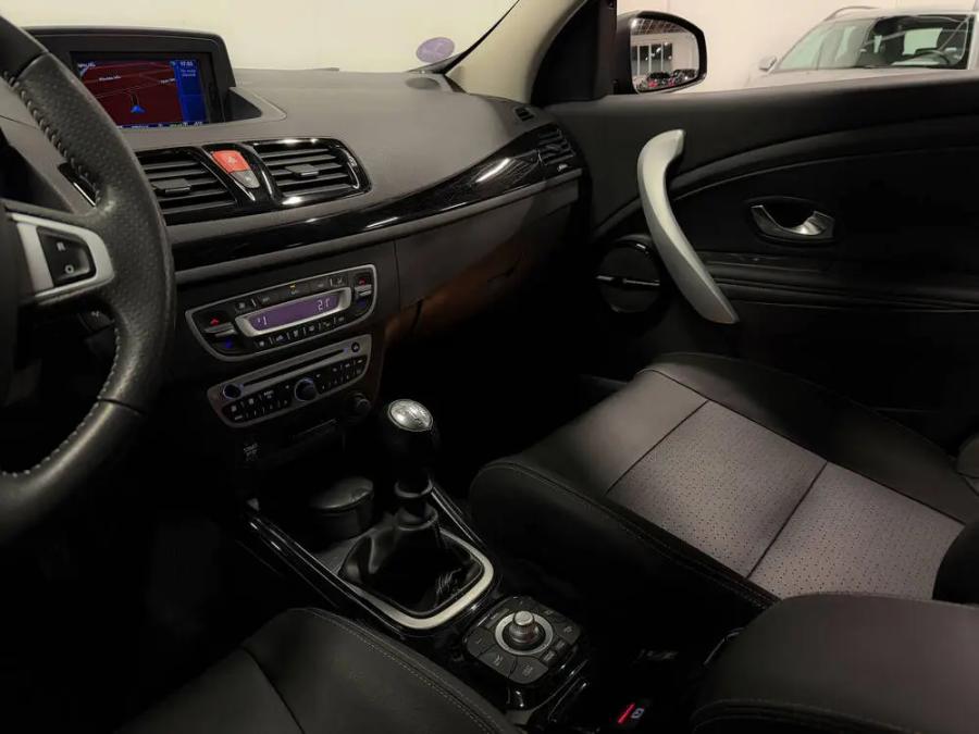 Melns Renault Megane 2011 Jūrmala, ar dzinēja tilpumu 1.40 L un nobraukumu 237 tūkst. km par 4695 €, foto 25 vietnē AUTOMOTO.COM.LV