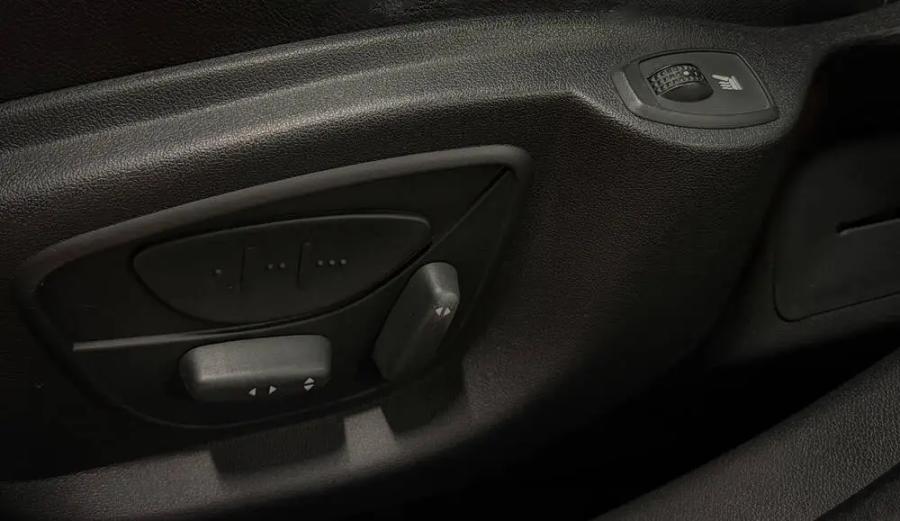 Melns Renault Megane 2011 Jūrmala, ar dzinēja tilpumu 1.40 L un nobraukumu 237 tūkst. km par 4695 €, foto 39 vietnē AUTOMOTO.COM.LV