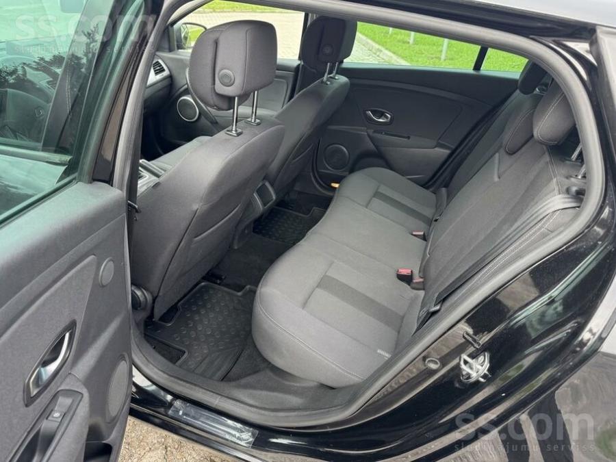 Melns Renault Megane 2011 Ogre, ar dzinēja tilpumu 1.90 L un nobraukumu 280 tūkst. km par 3750 €, foto 5 vietnē AUTOMOTO.COM.LV