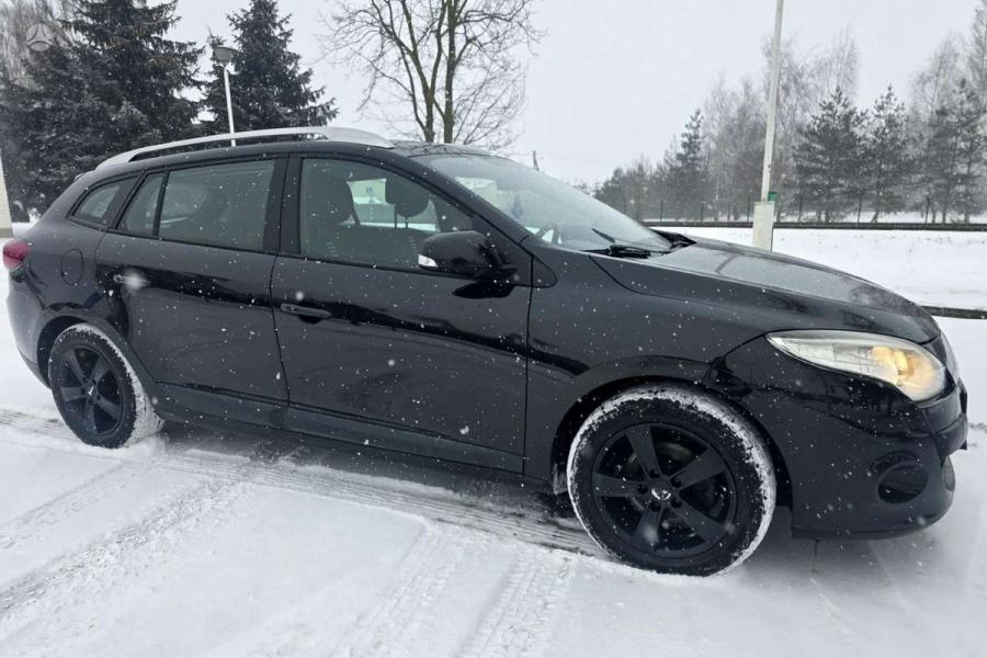 Black Renault Megane 2012 in Marijampole, with an engine capacity of 1.46 L and mileage of 224 thousand km for 2950 €, photo 2 on AUTOMOTO.COM.LV