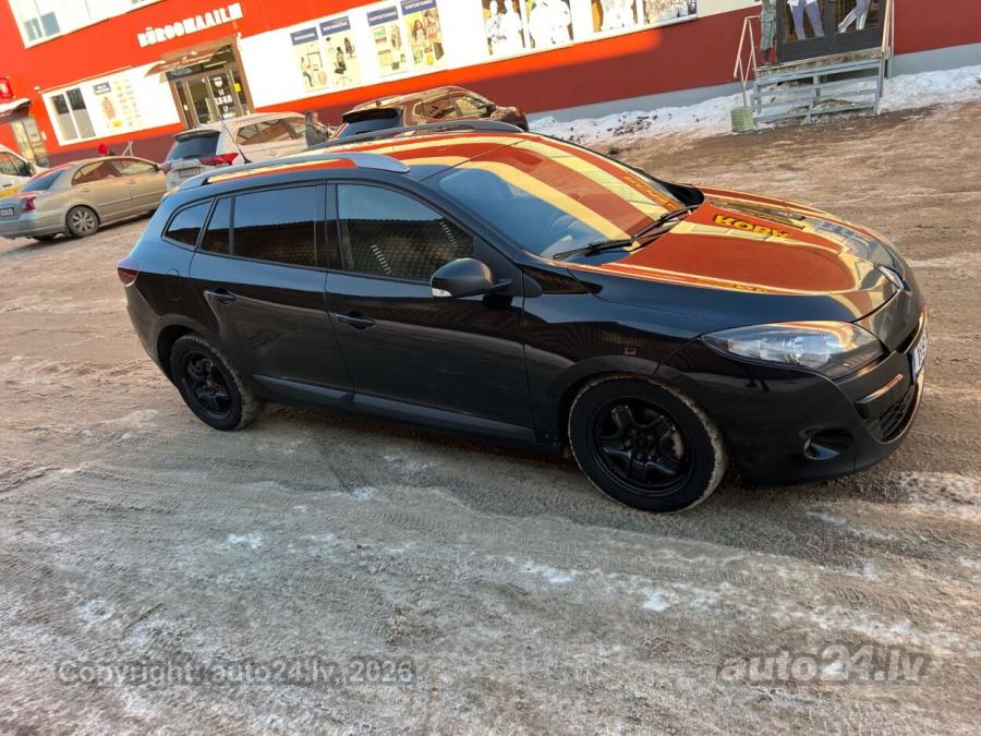 Melns Renault Megane 2012 Narva, ar dzinēja tilpumu 1.90 L un nobraukumu 390 tūkst. km par 2499 €, foto 5 vietnē AUTOMOTO.COM.LV