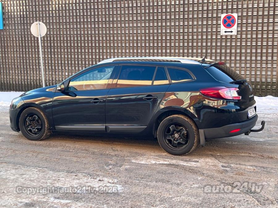 Melns Renault Megane 2012 Narva, ar dzinēja tilpumu 1.90 L un nobraukumu 390 tūkst. km par 2499 €, foto 16 vietnē AUTOMOTO.COM.LV