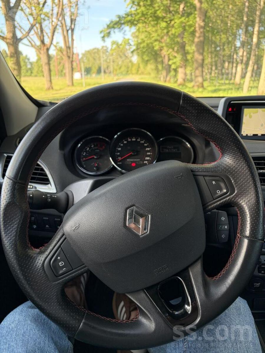 Melns Renault Megane 2012 Valmiera, ar dzinēja tilpumu 1.50 L un nobraukumu 255 tūkst. km par 4490 €, foto 14 vietnē AUTOMOTO.COM.LV