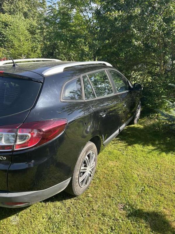 Melns Renault Megane 2012 Joniškis, ar dzinēja tilpumu 1.40 L un nobraukumu 315 tūkst. km par 2700 €, foto 4 vietnē AUTOMOTO.COM.LV