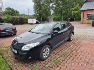 Black Renault Megane 2012 in Tallinn, with an engine capacity of 1.60 L and mileage of 167 thousand km for 4500 €, photo 3 on AUTOMOTO.COM.LV