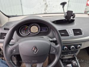 Black Renault Megane 2012 in Tallinn, with an engine capacity of 1.60 L and mileage of 167 thousand km for 4500 €, photo 8 on AUTOMOTO.COM.LV