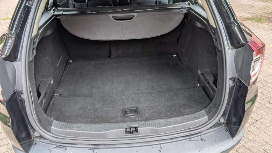 Melns Renault Megane 2012 Viļņa, ar dzinēja tilpumu 1.46 L un nobraukumu 140 tūkst. km par 3200 €, foto 11 vietnē AUTOMOTO.COM.LV