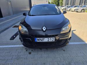 Melns Renault Megane 2012 Viļņa, ar dzinēja tilpumu 1.50 L un nobraukumu 310 tūkst. km par 1800 €, foto 3 vietnē AUTOMOTO.COM.LV