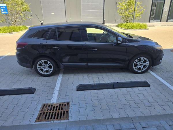 Melns Renault Megane 2012 Viļņa, ar dzinēja tilpumu 1.50 L un nobraukumu 310 tūkst. km par 1800 €, foto 4 vietnē AUTOMOTO.COM.LV